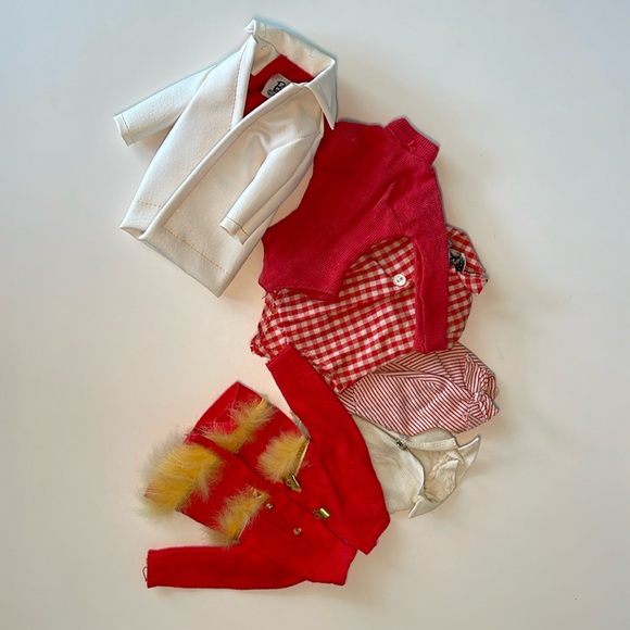Barbie | Toys | 96s Barbie Lot Of Red And White Barbie Fashions For ...
